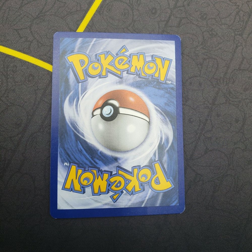 Pikachu Full Art 005/025 25th Anniversary Pokemon Celeb