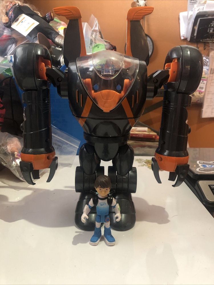 ~Disney~ Miles of Tomorrowland Transforming EXO-Flex Su