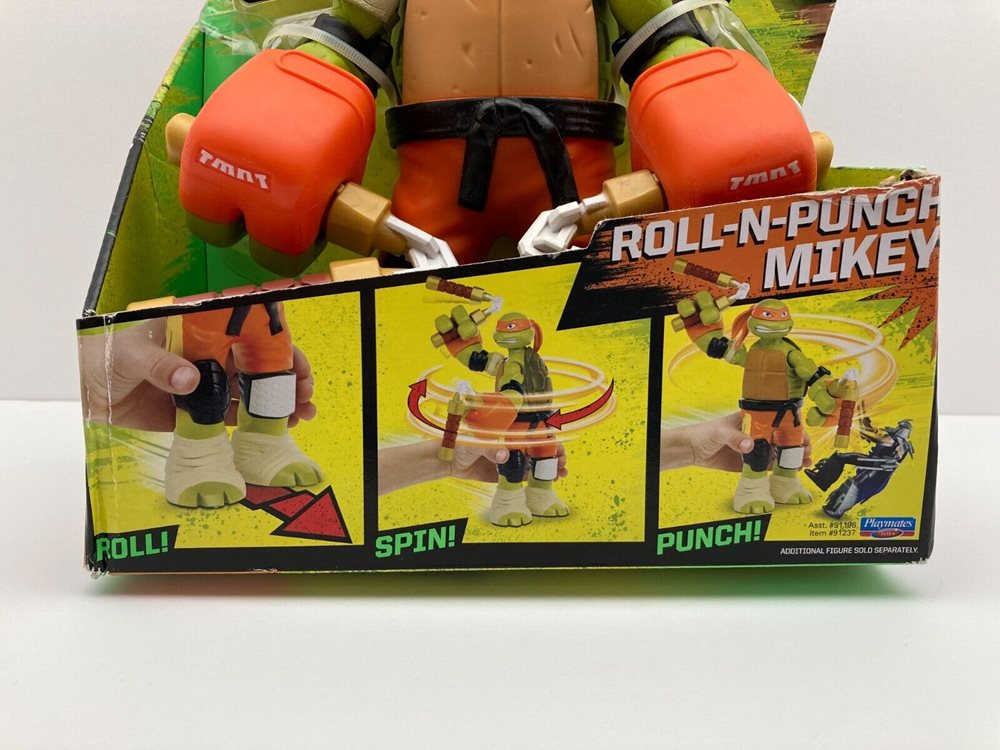 Teenage Mutant Ninja Turtles ROLL-N-PUNCH MIKEY 11" Fig