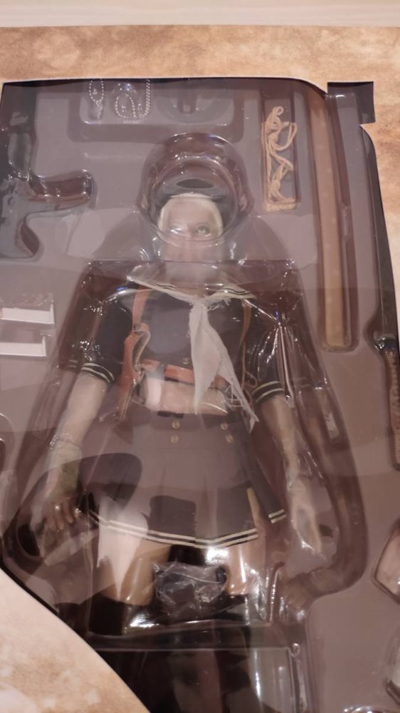 Hot Toys Movie Masterpiece Angel Wars Baby Doll 1/6 Fig