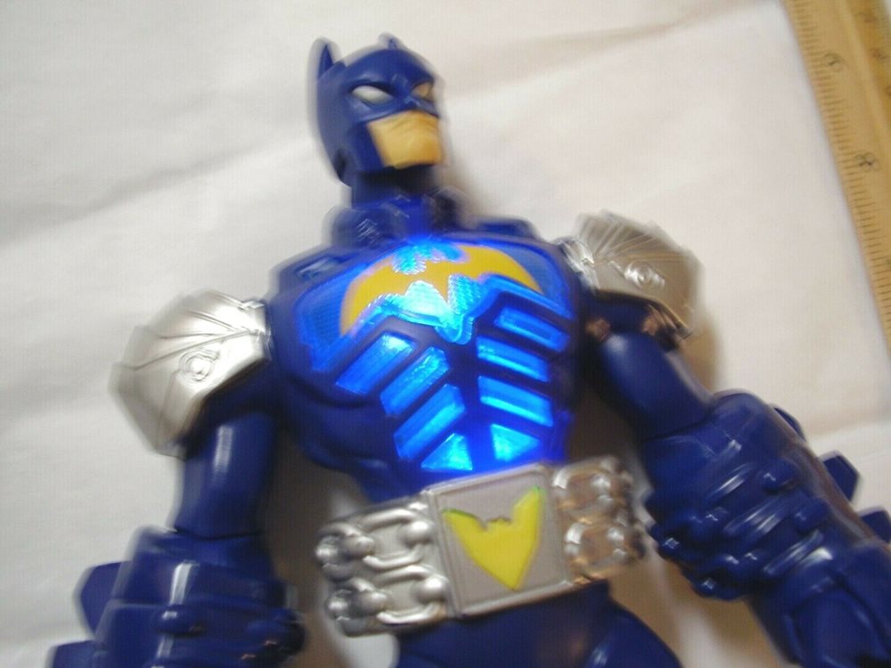 Batman Attack Armor Light Up Talking 10” Action Figure