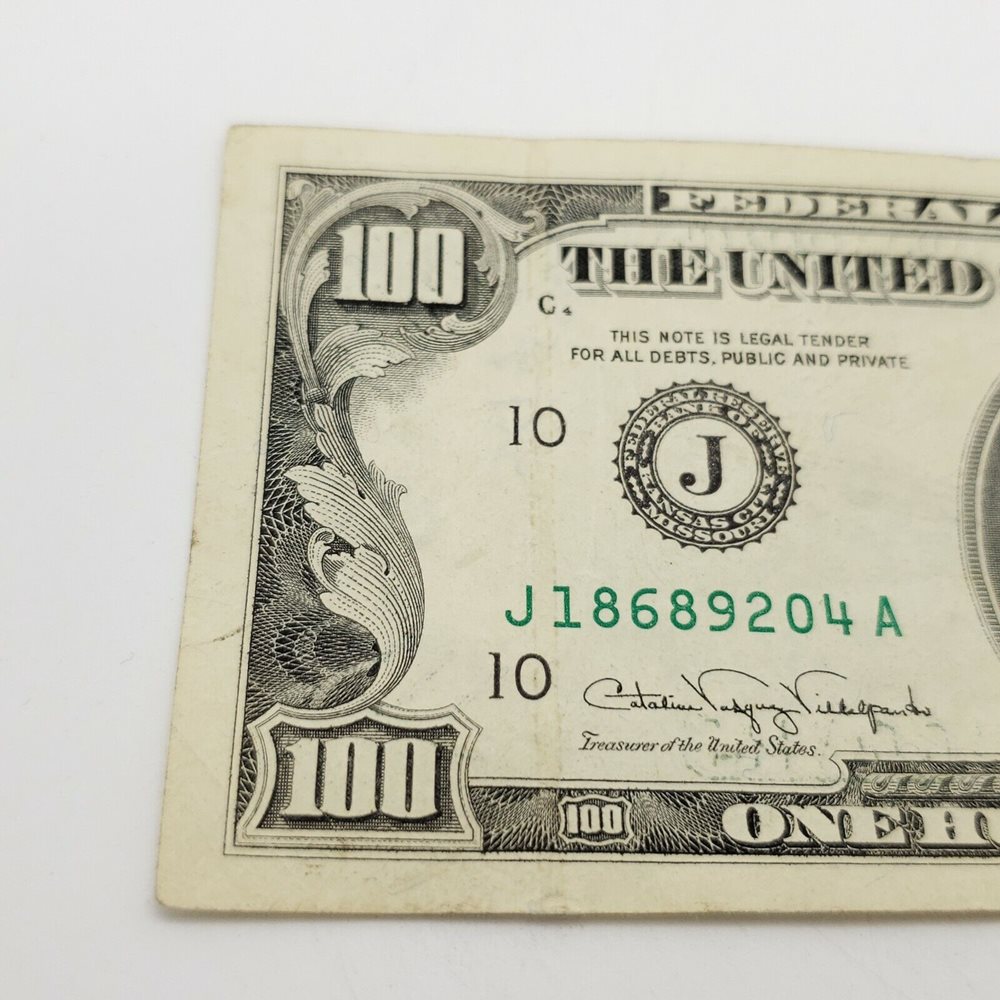 1990 One Hundred 100 Dollar Bill Federal Reserve Note 1990 One Hundred 100 Dollar Bill Federal Reserve Note
