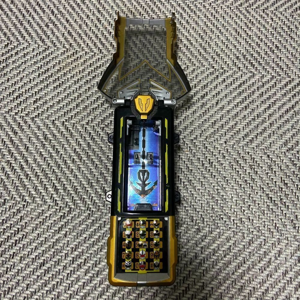 Gokaiger Silver Morpher